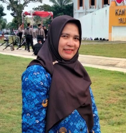 Dianissah, S.Pd.,Gr – SMKN 1 Merangin